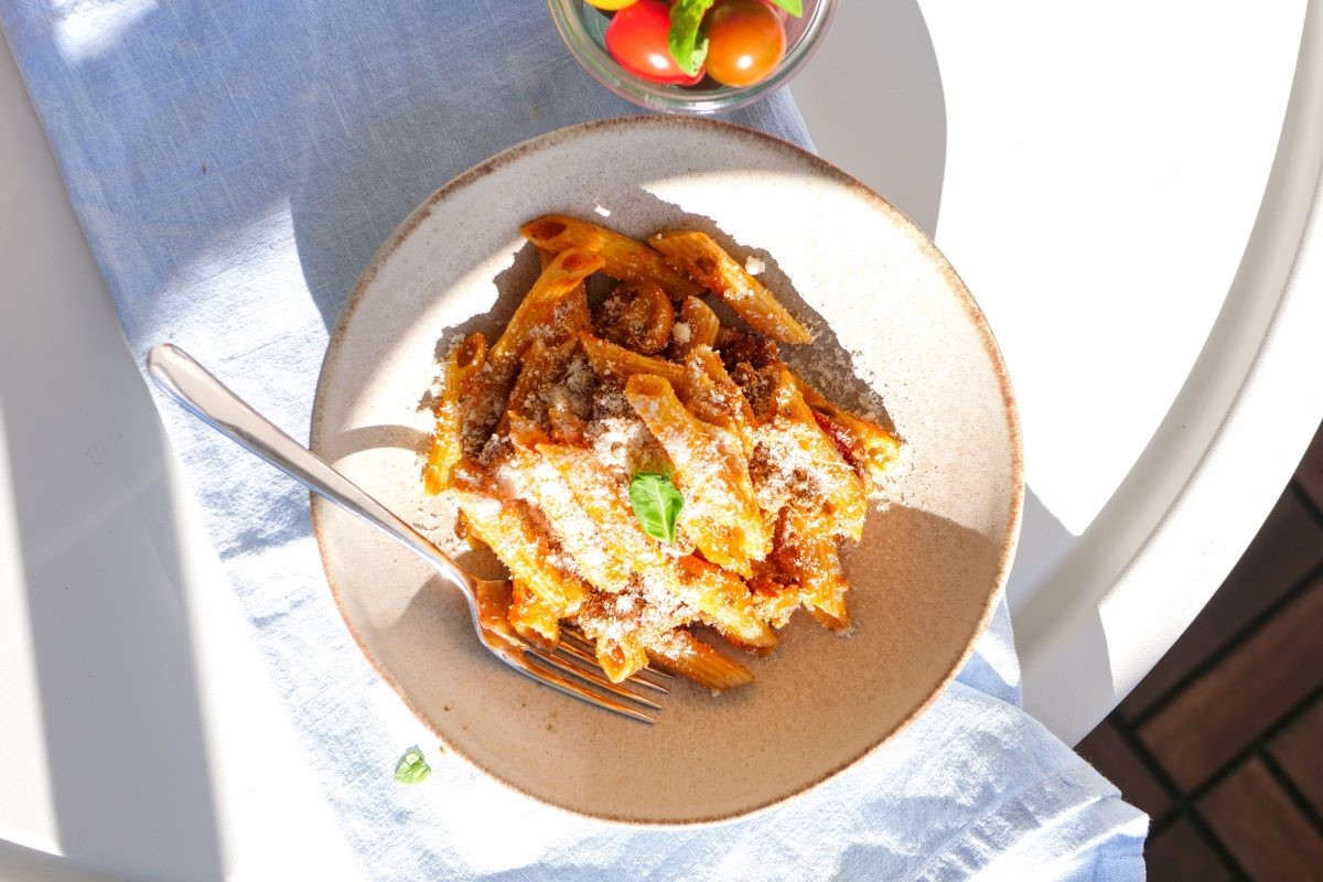 Mletý rezeň so syrom a uhorkovým šalátom - recept na prípravu | Kuchyňa ...