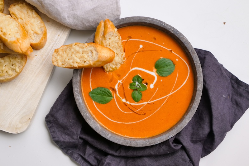 Mletý rezeň so syrom a uhorkovým šalátom - recept na prípravu | Kuchyňa ...